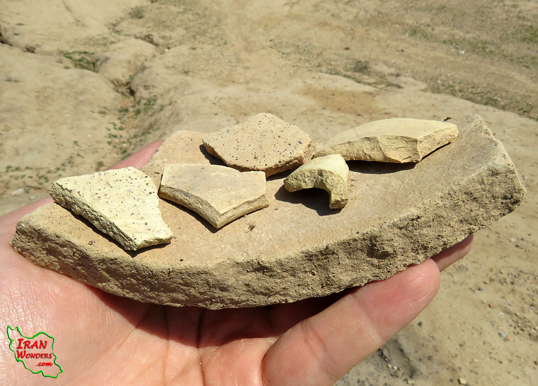 The story of Dezful (A city from the sunrise of the history)